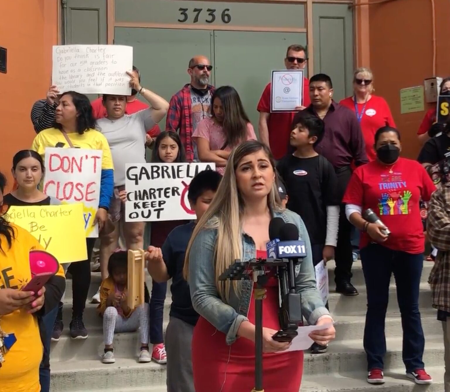 Community Schools Rally to Fight Co-Location - UTLA